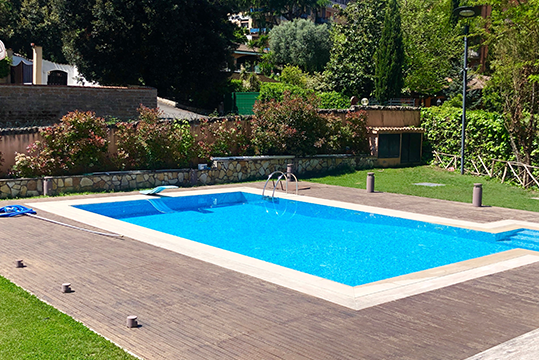 Why Swimming Pools Are The Ultimate Home Addition – Deep End Pools