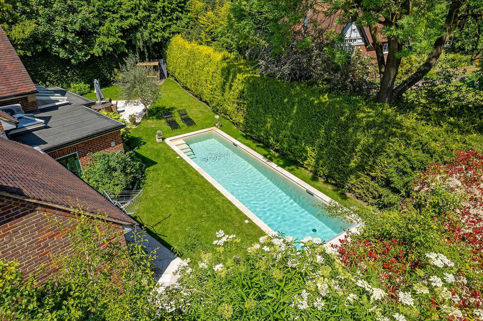 Charismatic Chinnor Swimming Pool – Deep End Pools