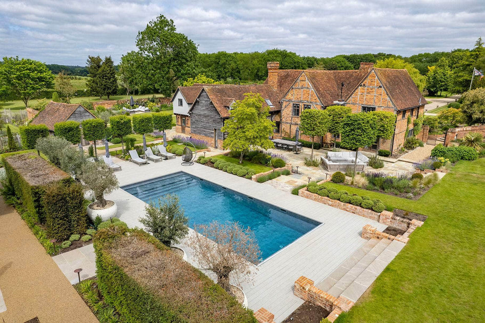 Radiant Reading Swimming Pool – Deep End Pools