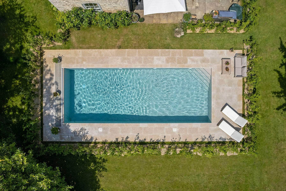 Welcoming Windsor Swimming Pool – Deep End Pools