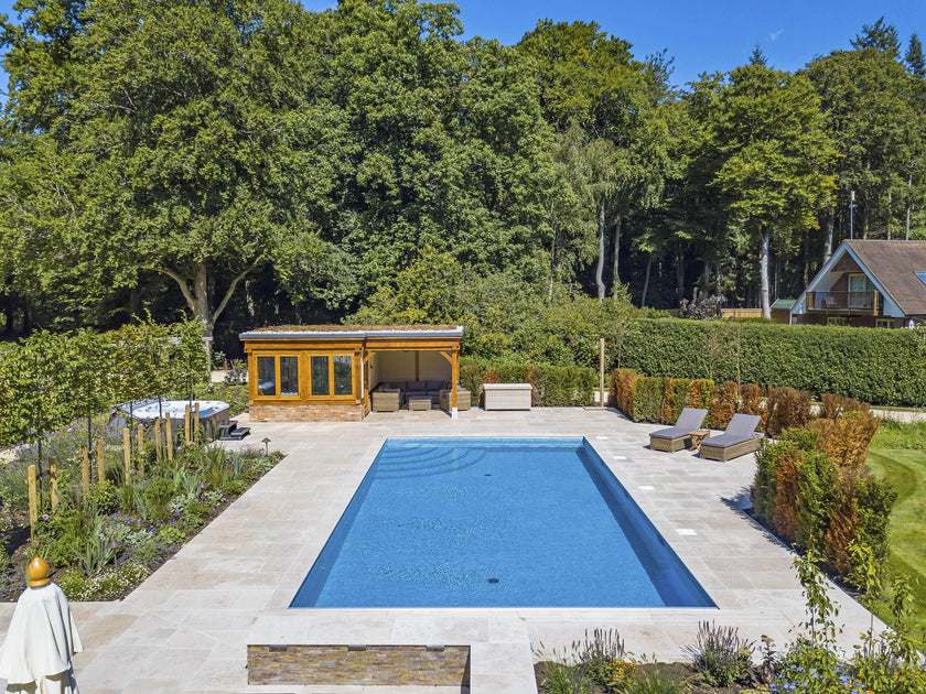 Magnificent Marlow Swimming Pool – Deep End Pools